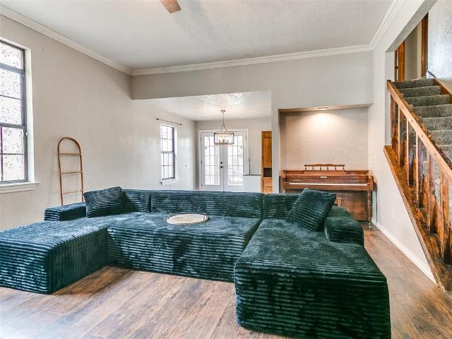 912 N Avery Drive
