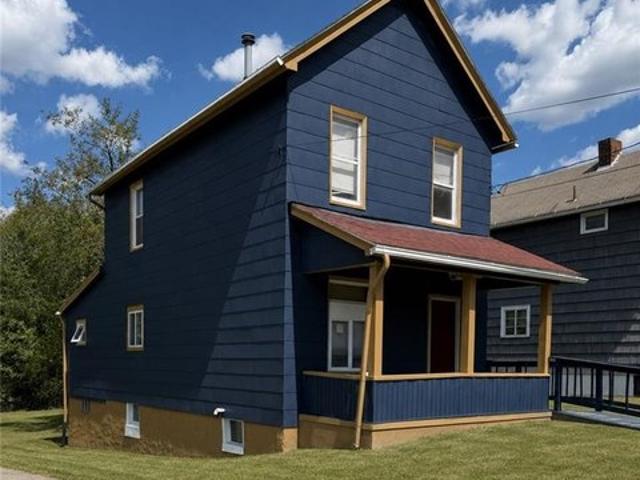 912 Negley St, Farrell, PA 16121