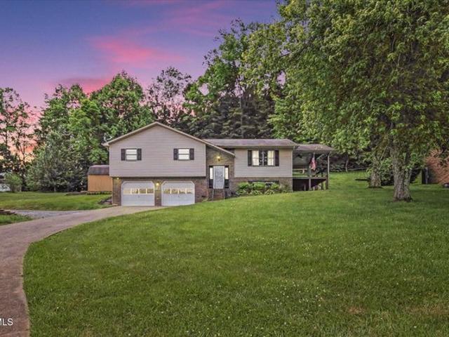 912 S Sherbrooke Cir, Mount Carmel, TN 37645