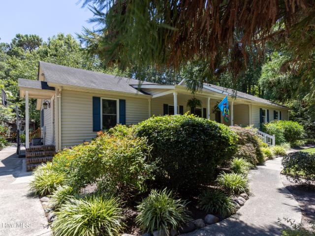 912 Soundside Road