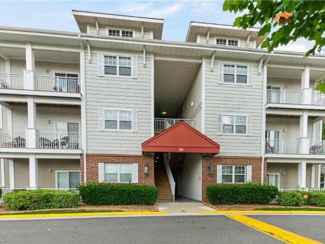 912 Southmoor DR # 202