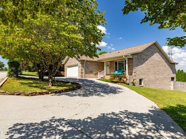 912 Saint Johns Drive