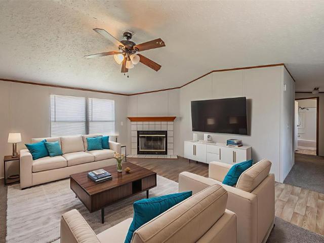 912 Skylark Dr, Granbury, TX 76049 | MLS #21187 | Compass