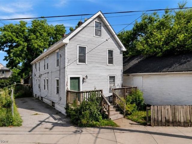 912 Starkweather Ave, Cleveland, OH 44113