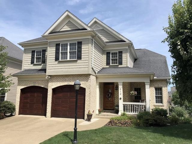 912 Suncrest Pl, Morgantown, WV 26505