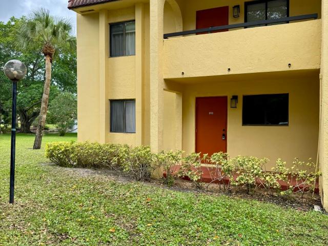 912 SW 9th St Cir, Unit 101, Boca Raton, FL 33486 | MLS #B26009 | Compass