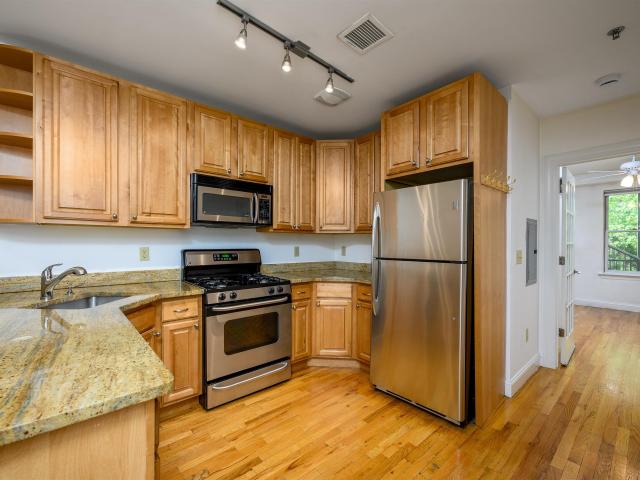 912 Park Ave # 3