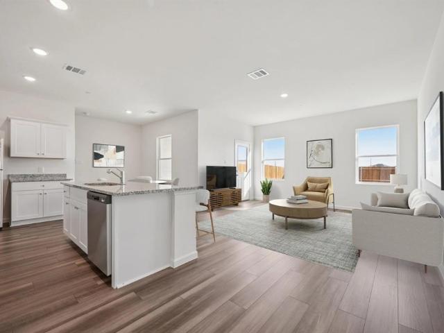 912 Penrose Drive