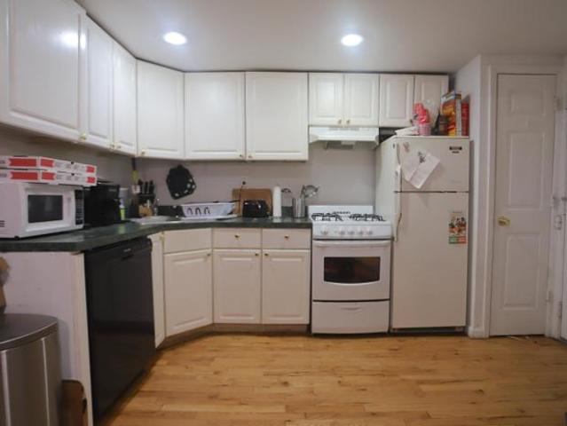 912 Washington St #G, Hoboken, NJ 07030