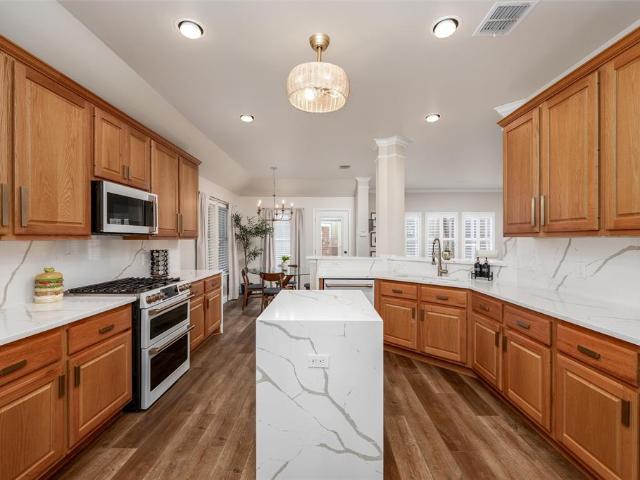 912 Thimbleberry Drive