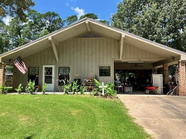 912 Twin Cedar Dr, Hemphill, TX 75948