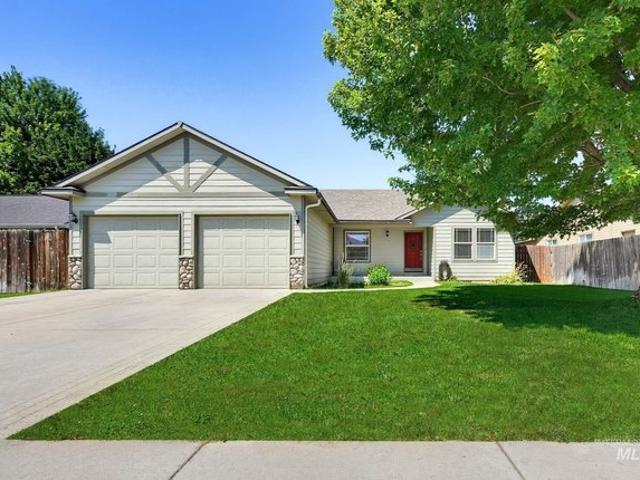 912 Valiant St, Middleton, ID 83644