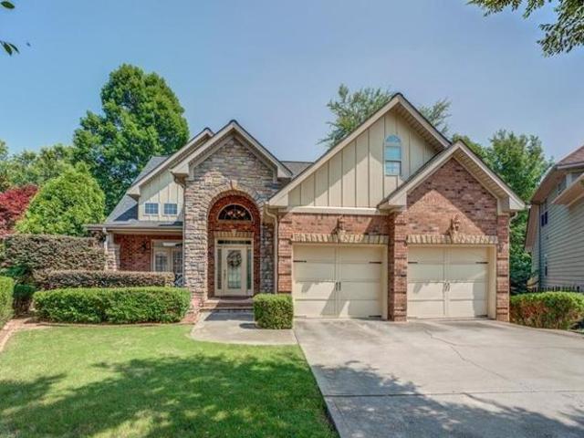 9134 Golfview Cir, Covington, GA 30014