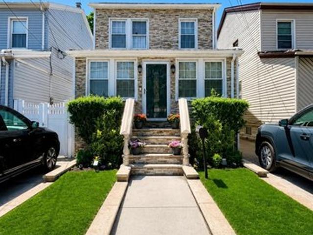9134 st, Richmond Hill, NY 11418