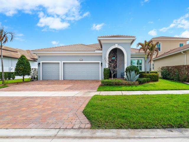 9135 SW Pepoli Way, Port Saint Lucie, FL 34987