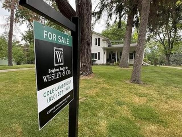 9137 Maltby Rd, Green Oak Township, MI 48116