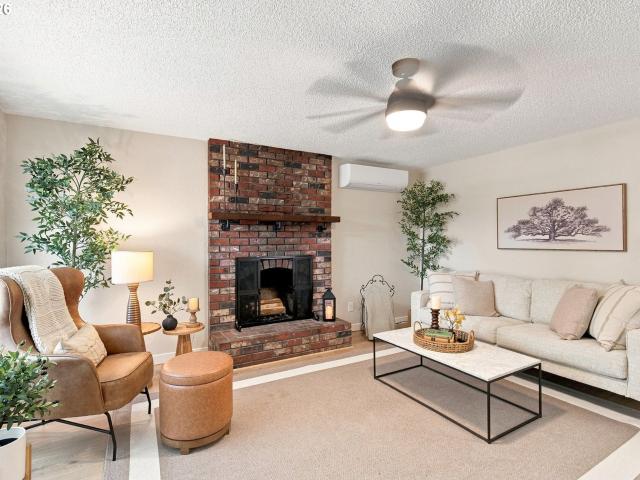 9137 n geneva ave