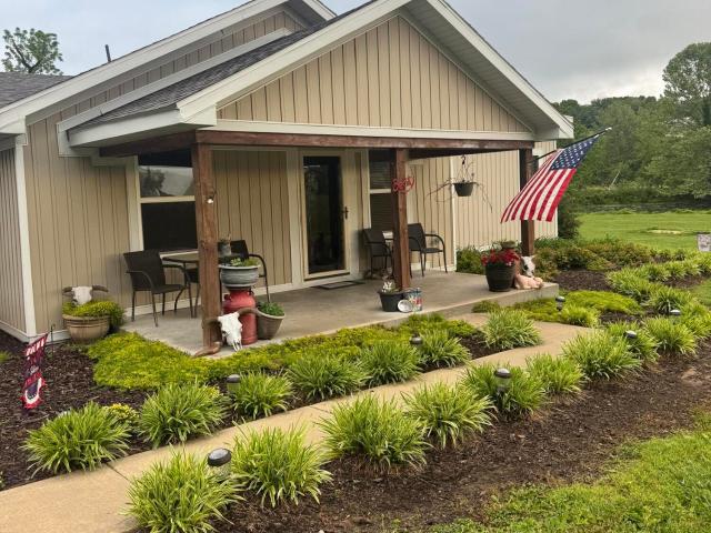 9137 Farm Road 1120