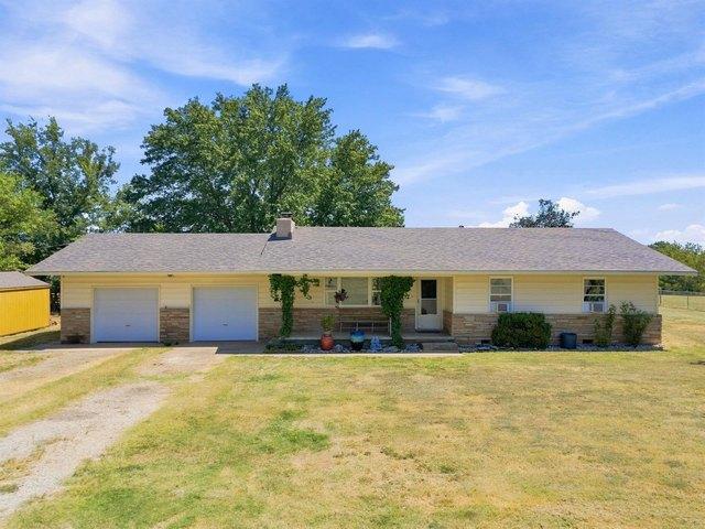 9138 N 440 Rd, Big Cabin, OK 74332