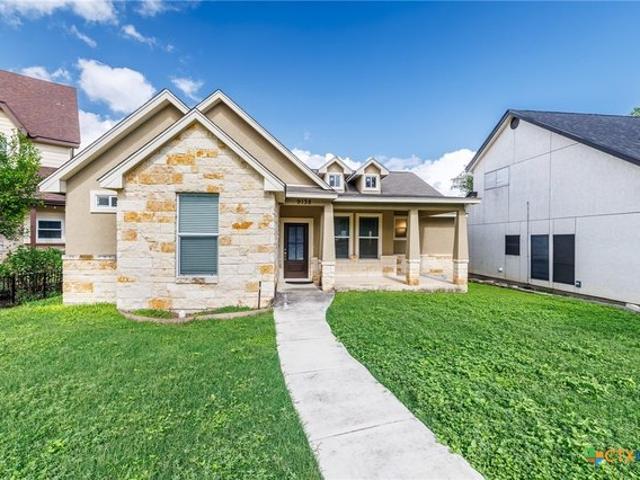 9138 Windgarden Cir, Windcrest, TX 78239