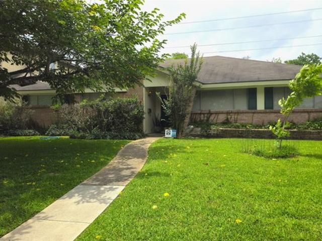 9130 Bassoon Dr, Houston, TX 77025