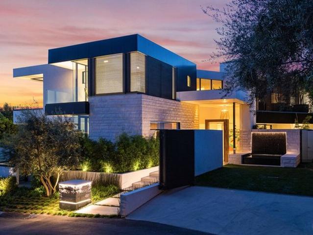 9133 Oriole Way, Los Angeles, CA 90069