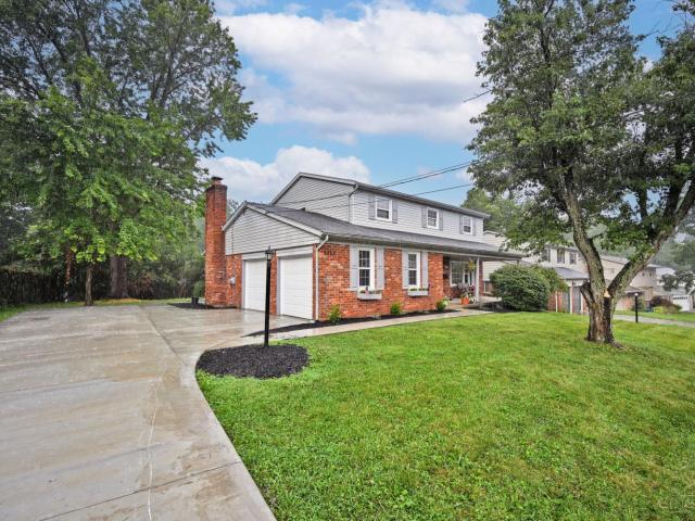 9133 Fontainebleau Terrace