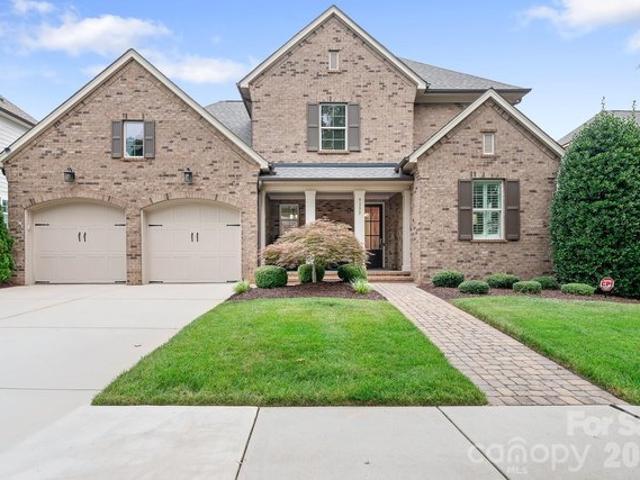 9133 Robbins Preserve Rd, Cornelius, NC 28031