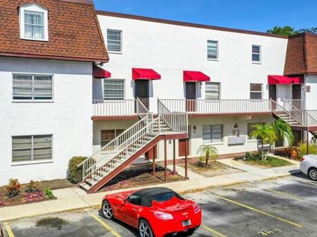 9133 Tudor Dr #D202, Tampa, FL 33615