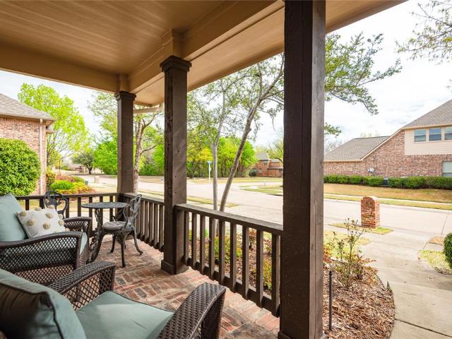 913 Canyon Wren Drive