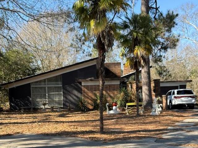 913 Azalea Dr, Waynesboro, MS 39367