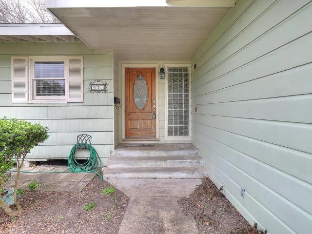 913 Delaine Dr, Corpus Christi, TX 78411 | MLS #472483 | Compass