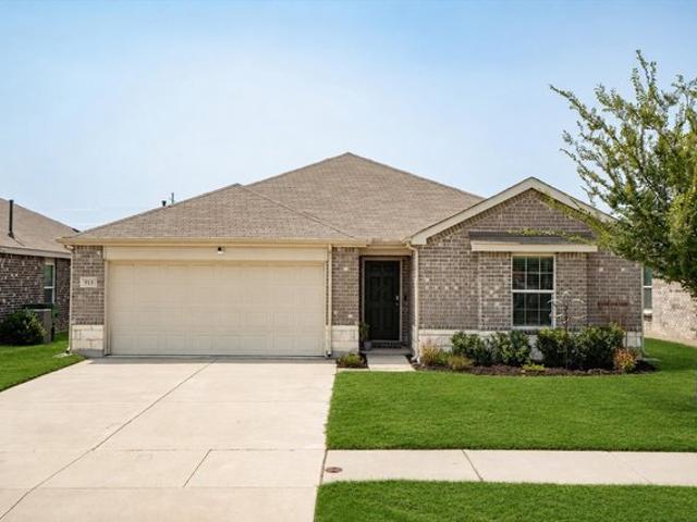 913 Dressage Dr, Haslet, TX 76052