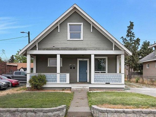 913 E Illinois Ave, Spokane, WA 99207