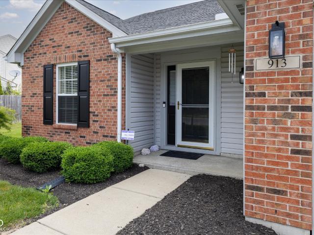 913 Halyard Drive