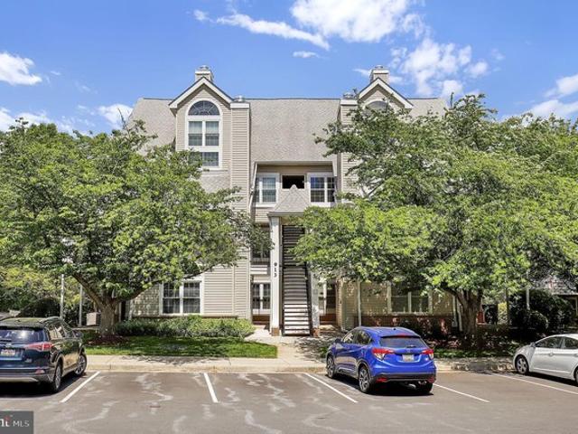 913 Hillside Lake Ter Apt 412, Gaithersburg, MD 20878