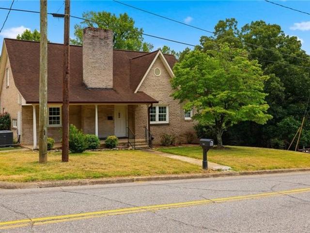 913 I St, North Wilkesboro, NC 28659