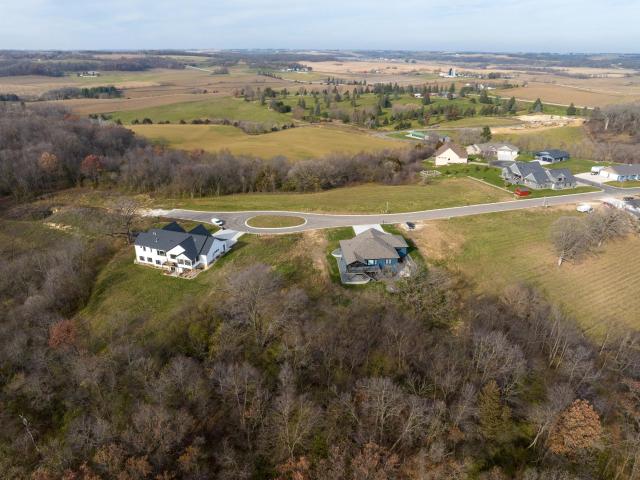 913 Overlook Dr