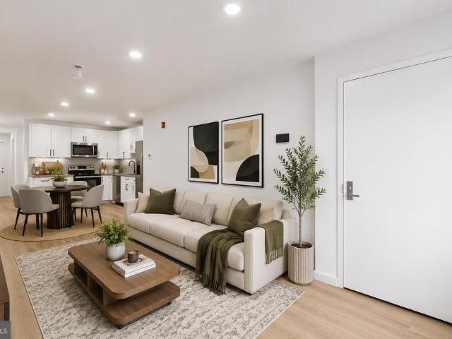 913 N 43Rd Street