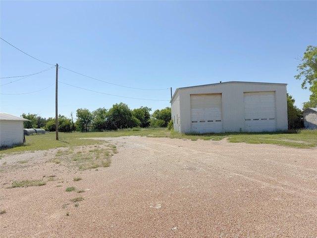 913 N Rice St, Hamilton, TX 76531
