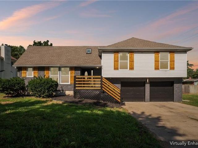 913 NW 37th St, Blue Springs, MO 64015