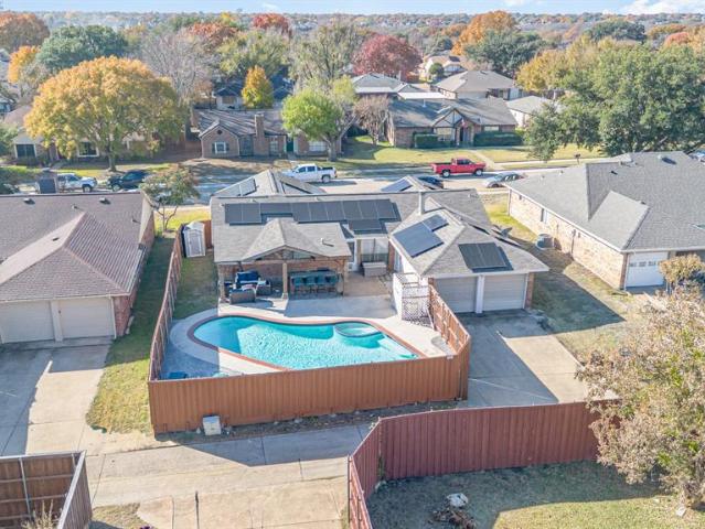 913 Sandhurst Drive