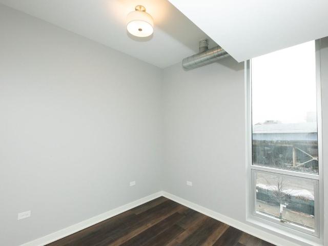913 School 2 Bedroom Apartment for Rent at 913 W School St, Chicago, IL 60657 Lakeview