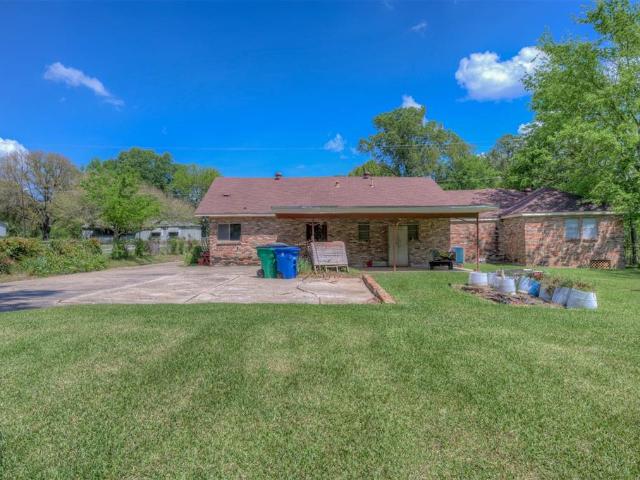 913 Pine Hill Rd, Shreveport, LA 71107 | MLS #21235 | Compass