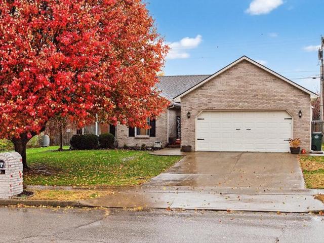 913 Pinoak Dr, Nicholasville, KY 40356