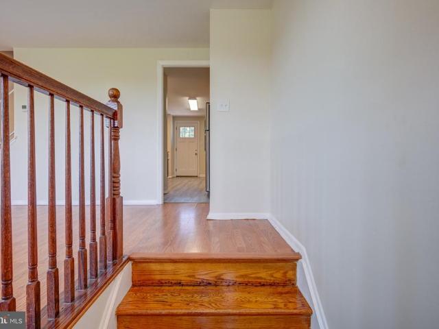 913 Regina Drive