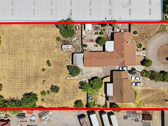 913 Reno Ave, Modesto, CA 95351