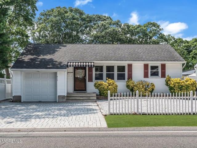 913 River Ave, Point Pleasant, NJ 08742