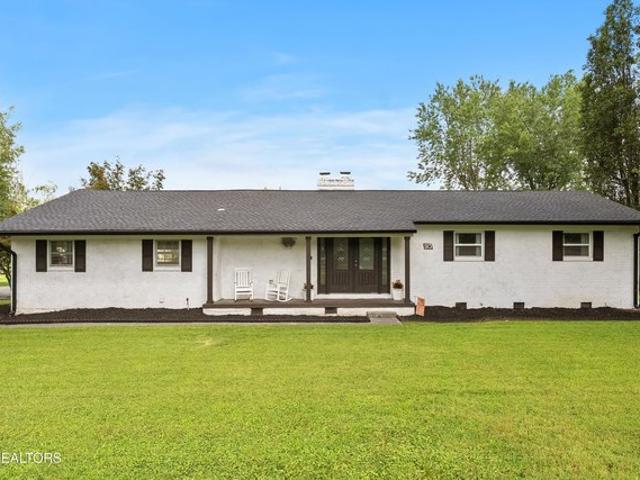 913 W Beaver Creek Dr, Powell, TN 37849