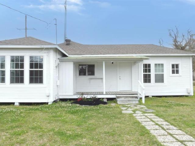 913 W Burton St, Sulphur, LA 70663 | MLS #SWL26001 | Compass